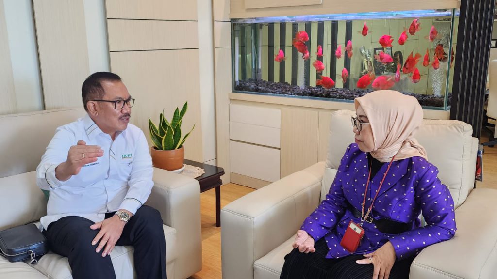 Ketum dan Pengurus Pusat IKPI Berbicang Santai dengan Direktur P2Humas ...